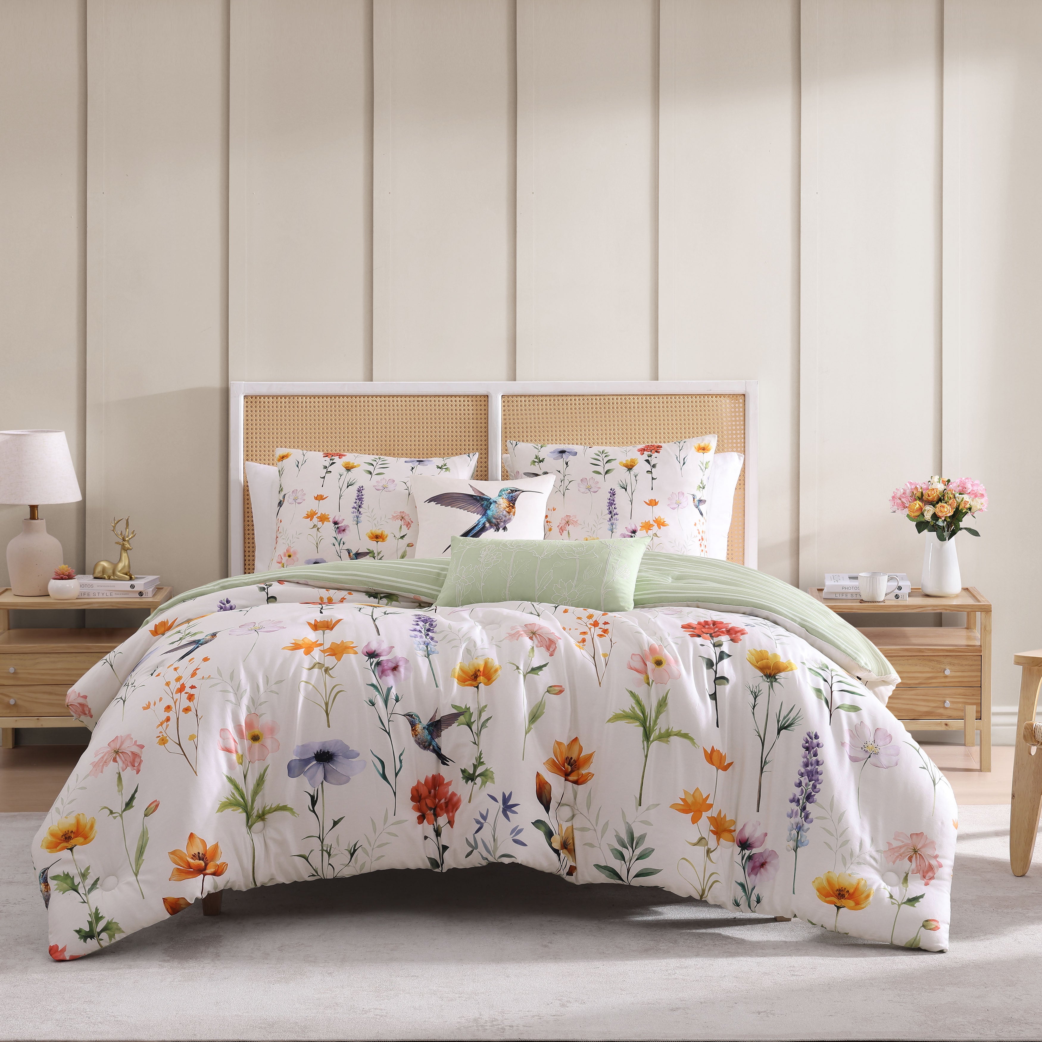 Bebejan Fresh Cut Flowers 5 Piece Reversible Comforter Set – Latest Bedding