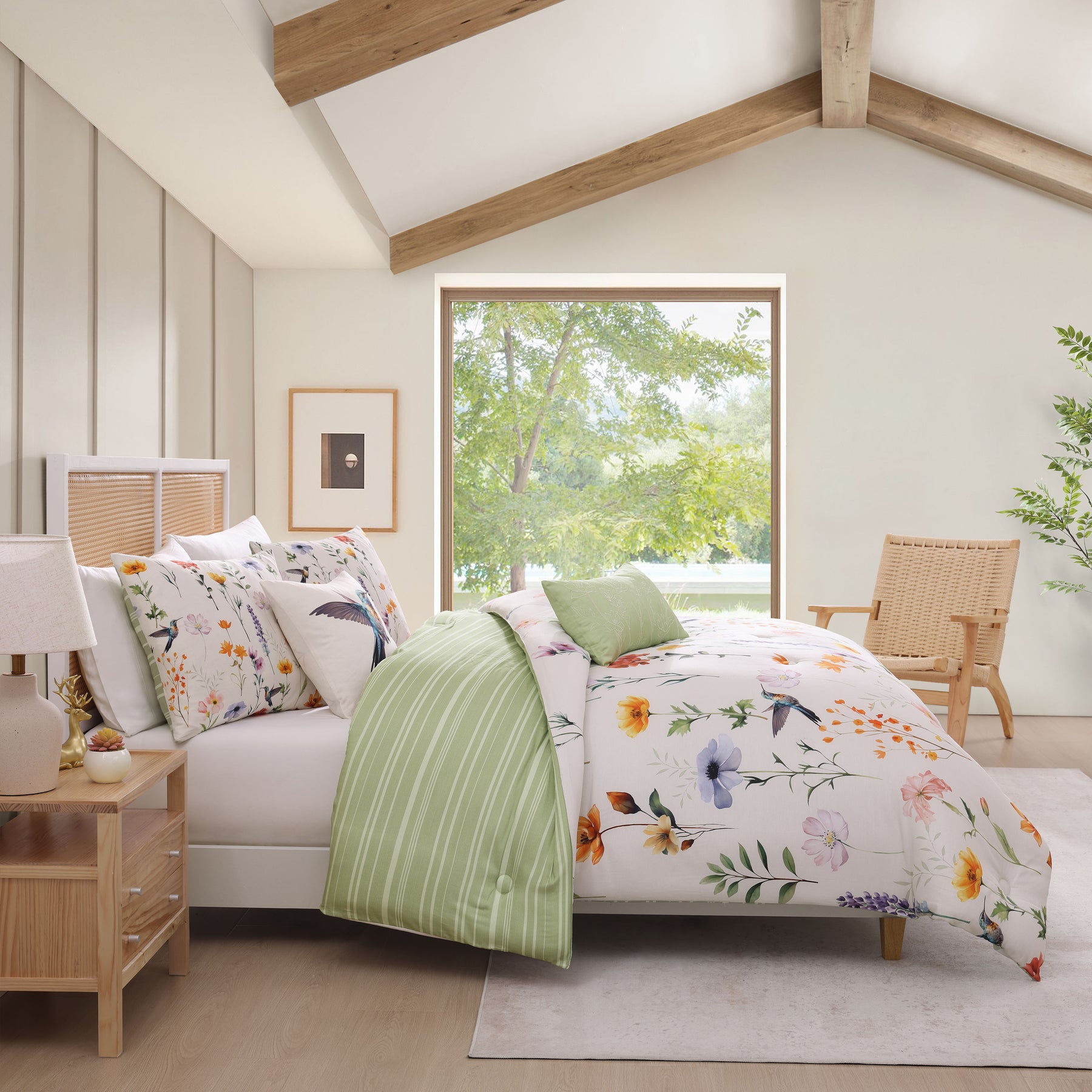 Bebejan Fresh Cut Flowers 5 Piece Reversible Comforter Set – Latest Bedding