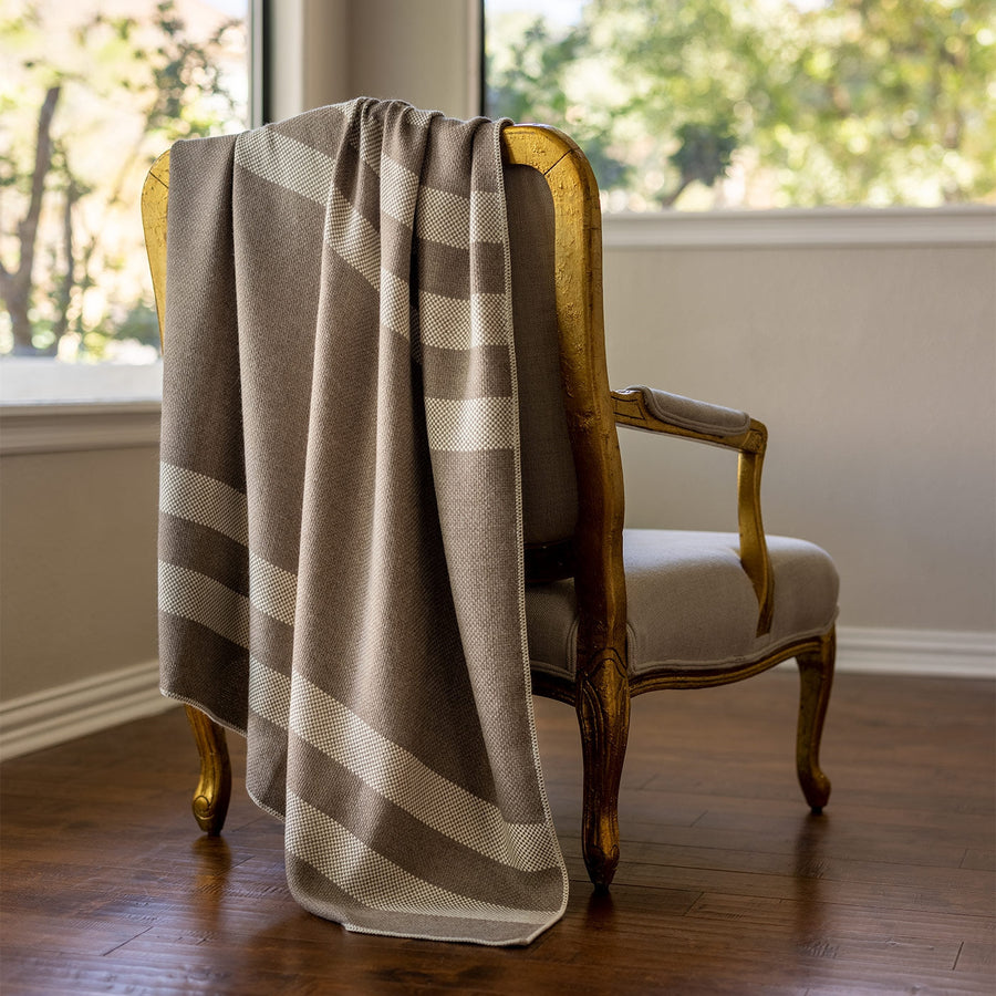 Latest Bedding: Best Bed Comforter Sets For Sale - Queen, King & More