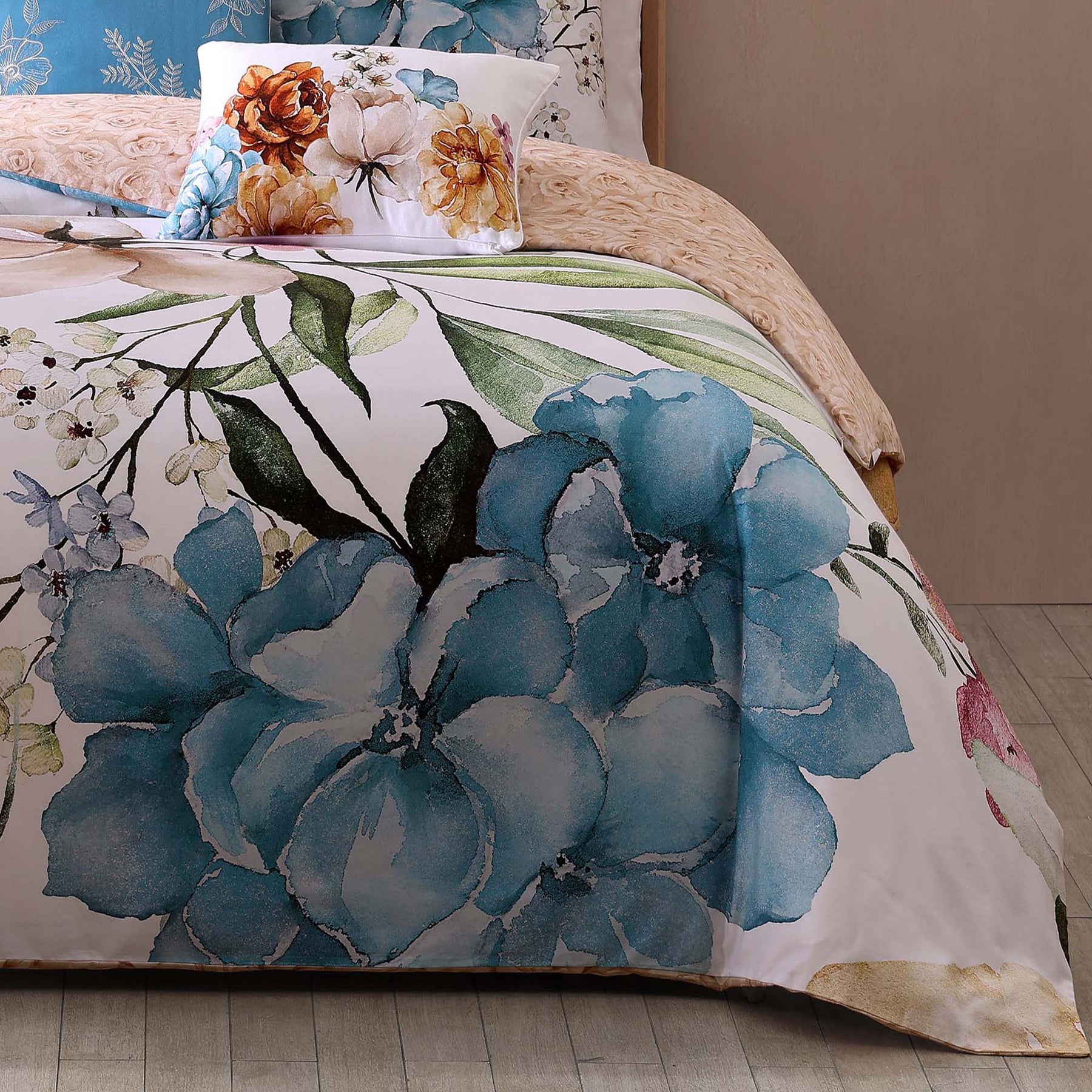 Bebejan Maia Blue 5 Piece Reversible Comforter Set – Latest Bedding